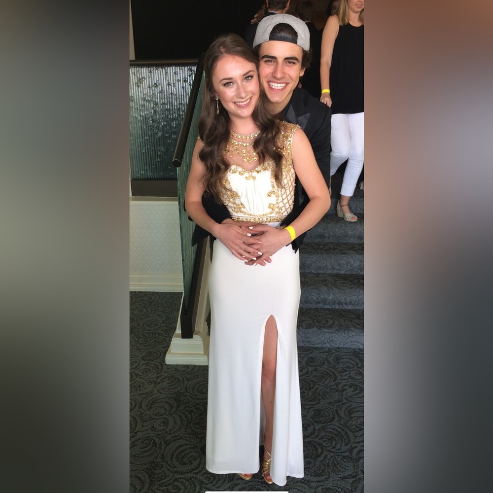 White & Gold Alyce Paris Prom Dress Sz. 00 - Gem